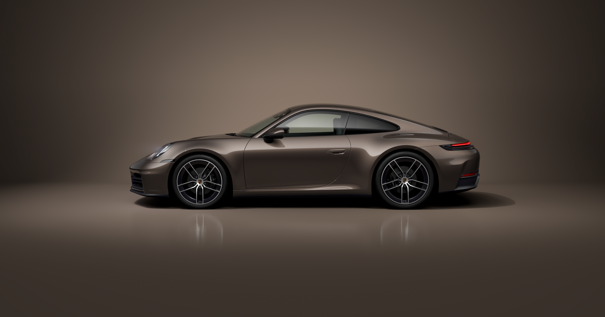The Porsche 911 in Chestnutbrownmetallic | Porsche Paint to Sample