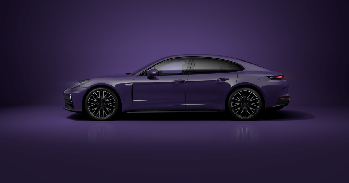 The Porsche Panamera in Ultraviolet | Porsche Paint to Sample