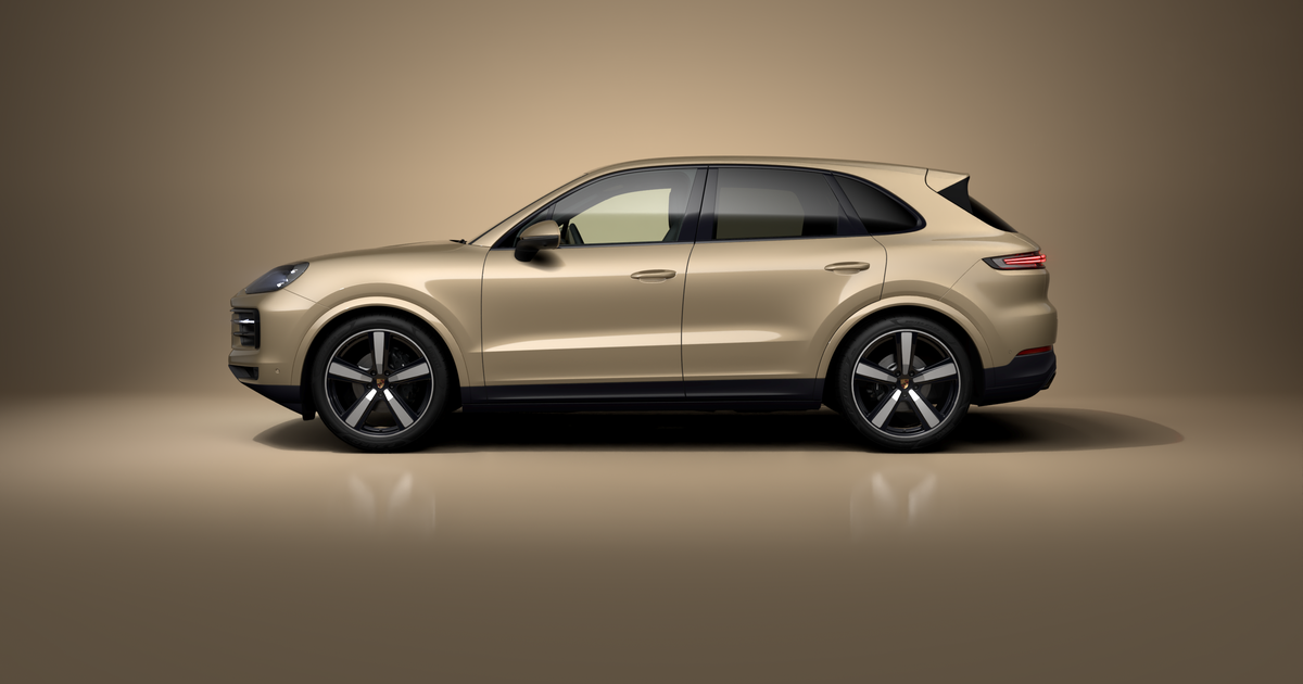 The Porsche Cayenne in Sandbeigemetallic | Porsche Paint to Sample