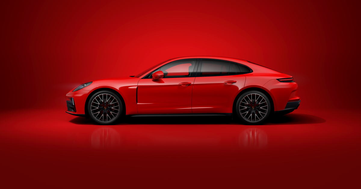 The Porsche Panamera in Absolutered | Porsche Paint to Sample